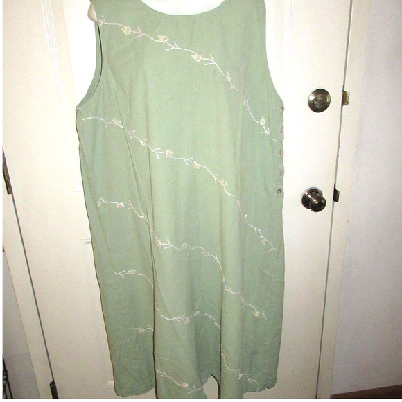 Lemon Grass | Dresses | Lemon Grass Pistachio Green Shift Dress With ...